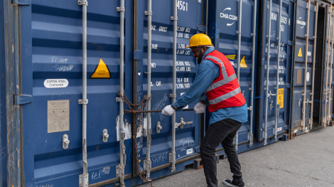 How To Load Your Goods Effectively for Transportation